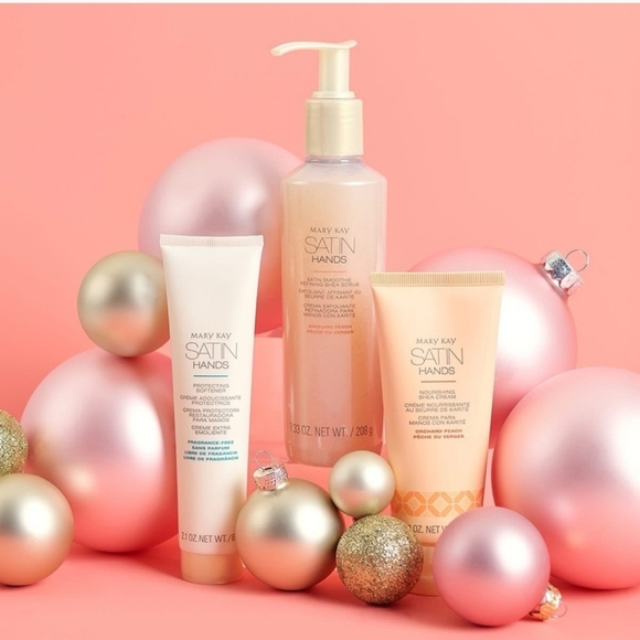 Mary Kay | Skincare | Nwt Mary Kay Satin Hands Pampering Set Full Size ...
